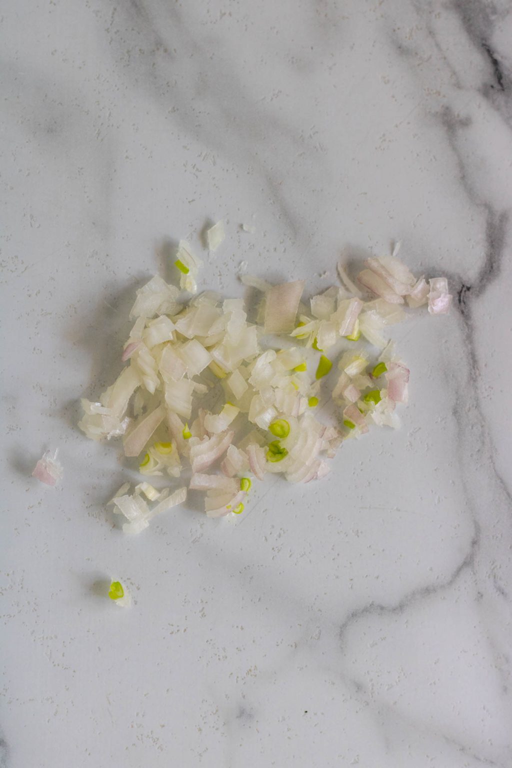 How to Cut Shallots - My Plant Based Bowl