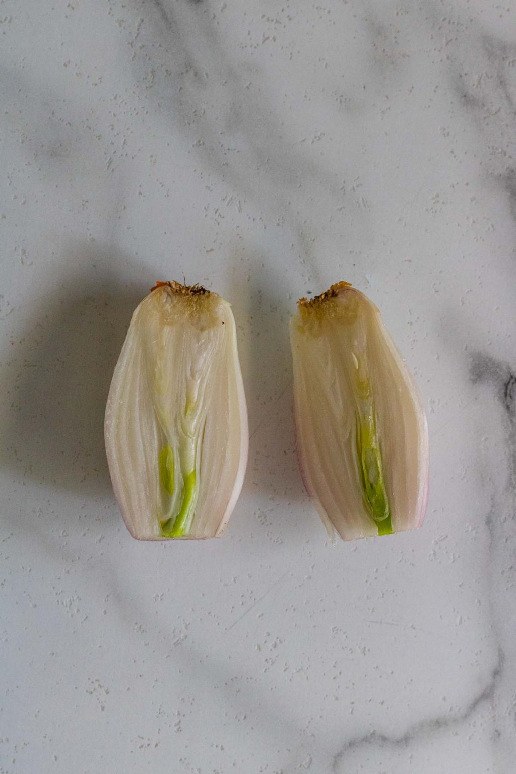How to Cut Shallots - My Plant Based Bowl