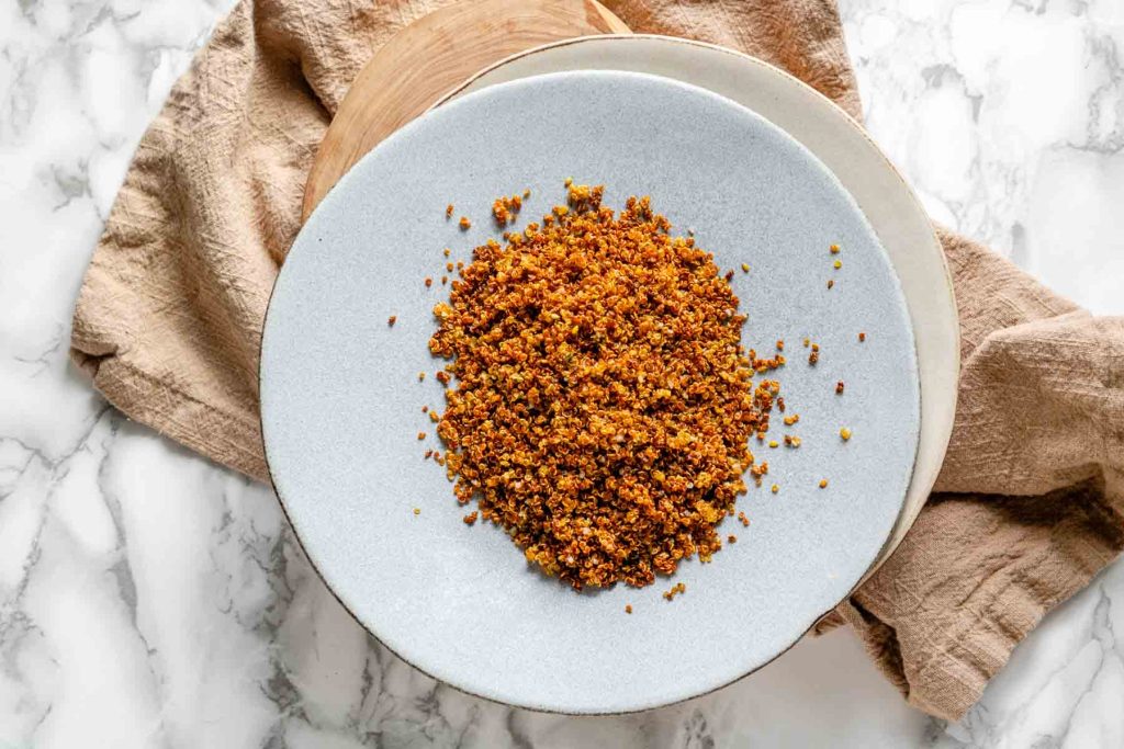 Toasted Quinoa Recipe for a Crunchy Salad Topping - My Plant Based Bowl