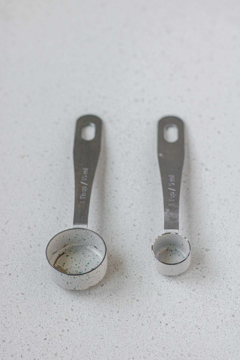 How Many Teaspoons in a Tablespoon? Conversion Guide - My Plant Based Bowl